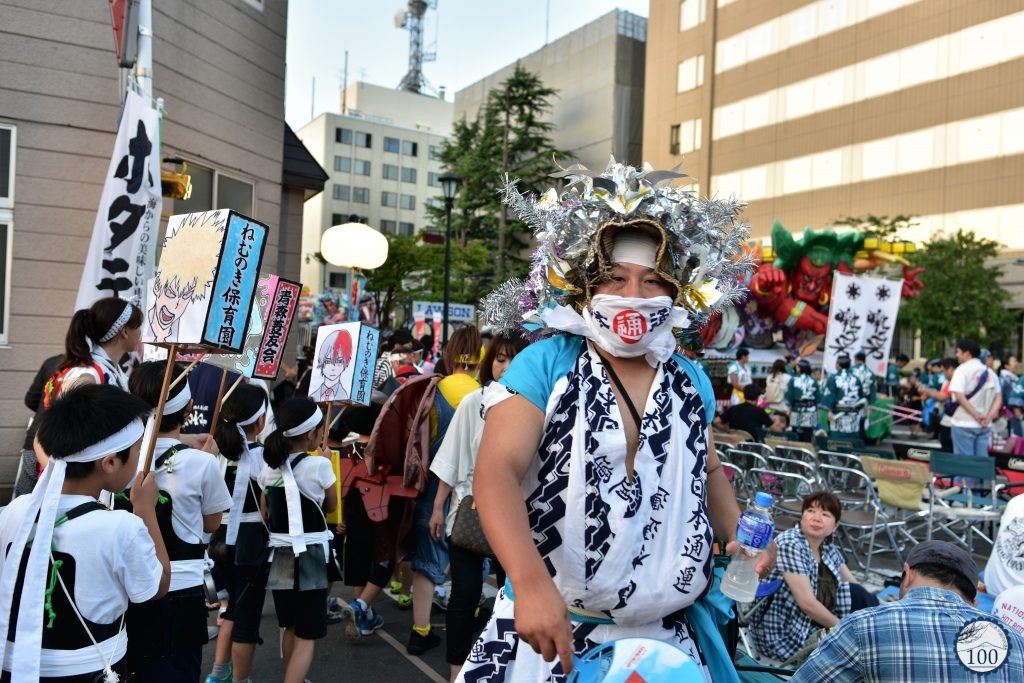 [Heisei#52] Colored floats and dancers for the Nebuta Matsuri - Nippon100